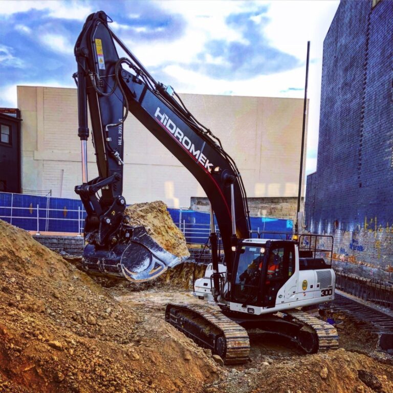 D-Lock Hydraulic Coupler Safest Hydraulic Coupler - Doherty D-Lock ...